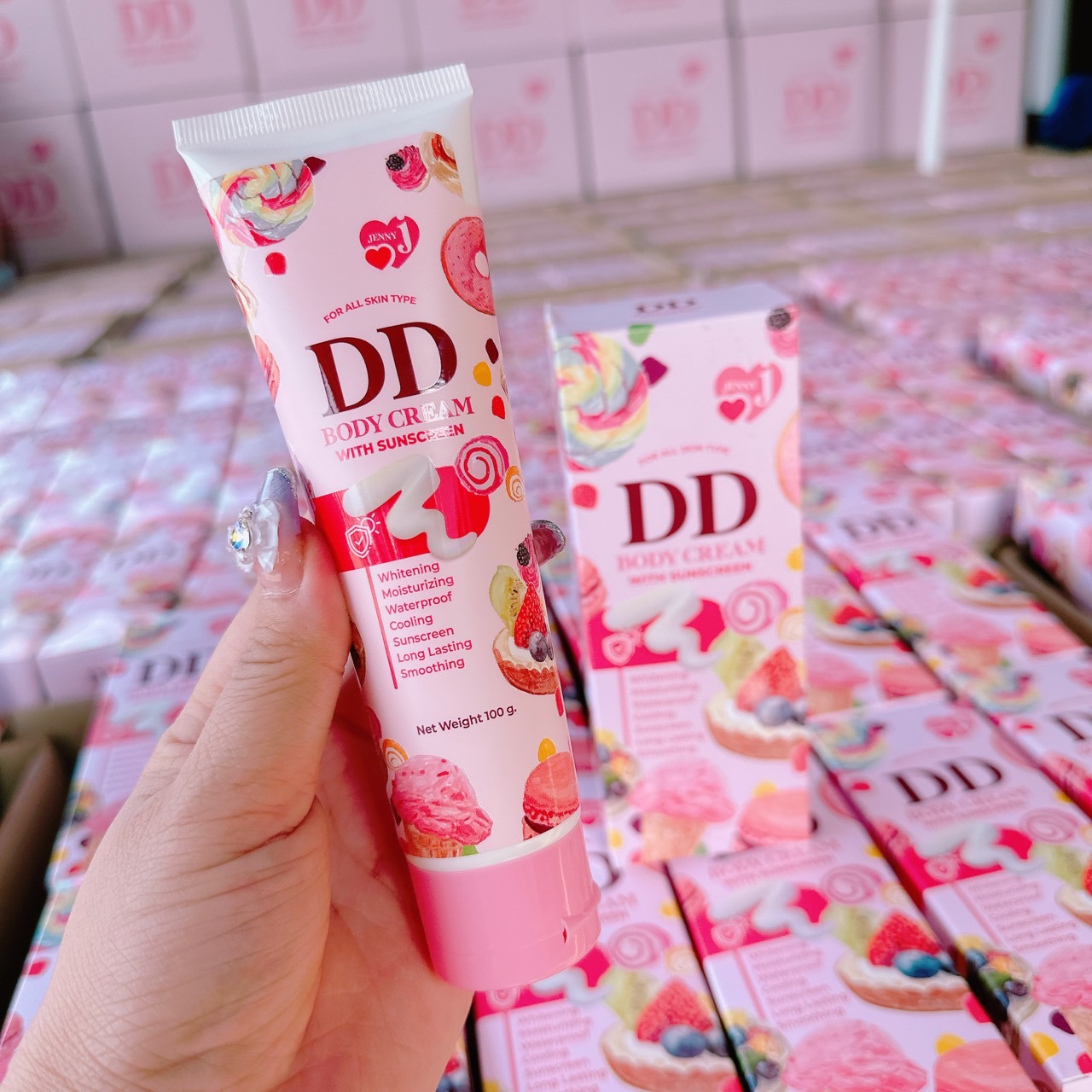 DD BODY CREAM WITH SUNSCREEN เจนนี่ ช่วยปรับสภาพผิว ให้สว่างทันที พร้อมป้องกันรังสี UVA และ UVB ...