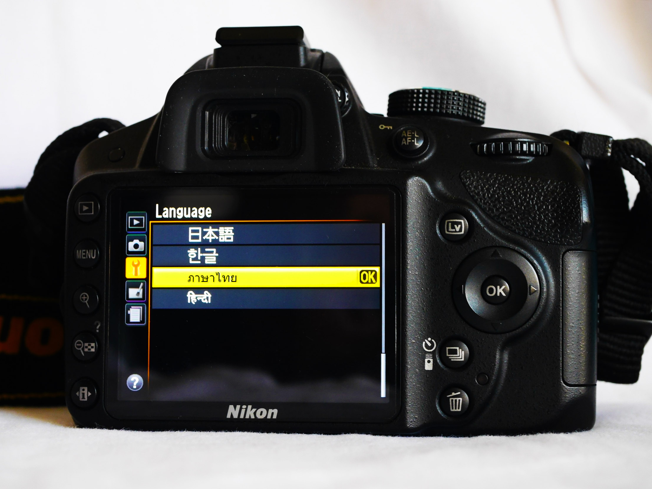 Nikon D3200 กล้องคอมแพคน้ำหนักเบารุ่นนี้ใช้เซ็นเซอร์ CMOS รูปแบบ DX ของ ...
