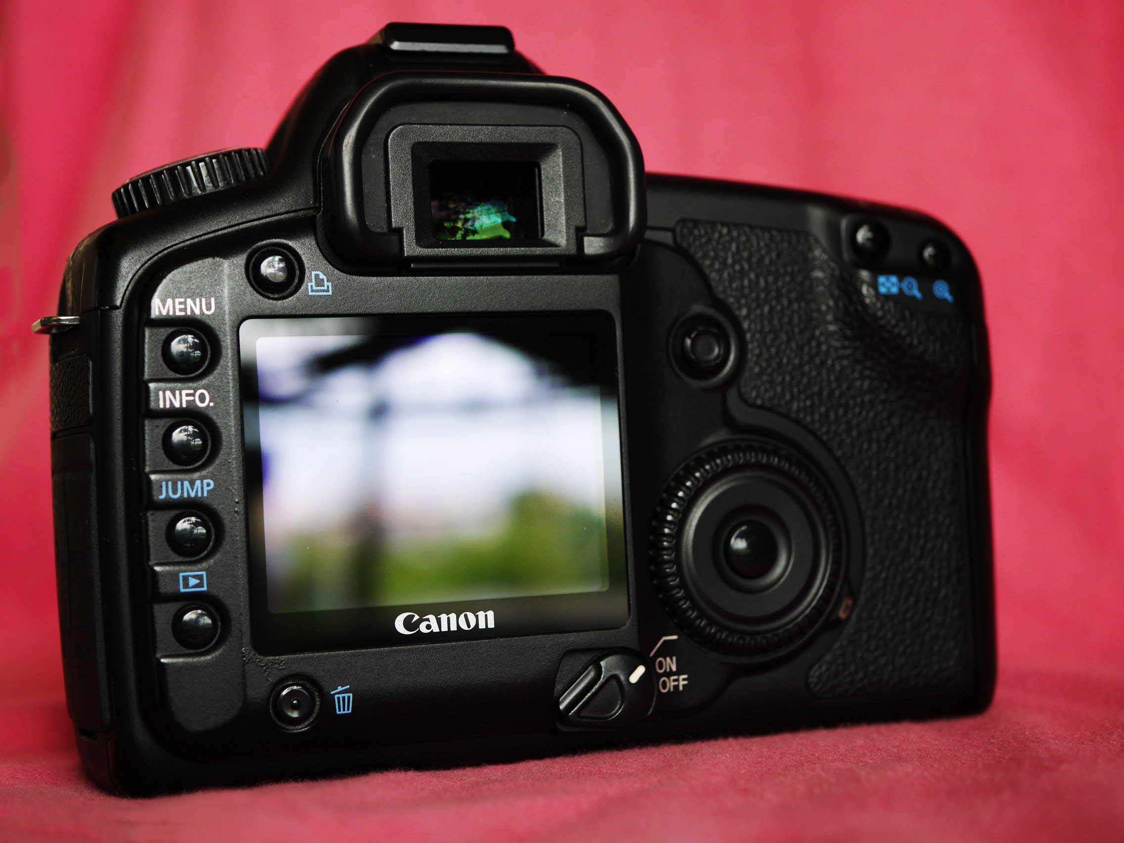 Canon EOS 5D Classic Professional Full Frame DSLR camera Black Body ...