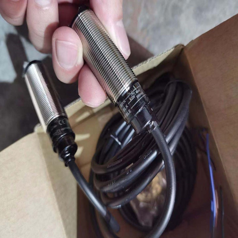 ถูกสุด!! BR100-DDT BR100DDT Photo sensor M18 ชนิด NPN ระยะจับ 10CM ไฟ12 ...