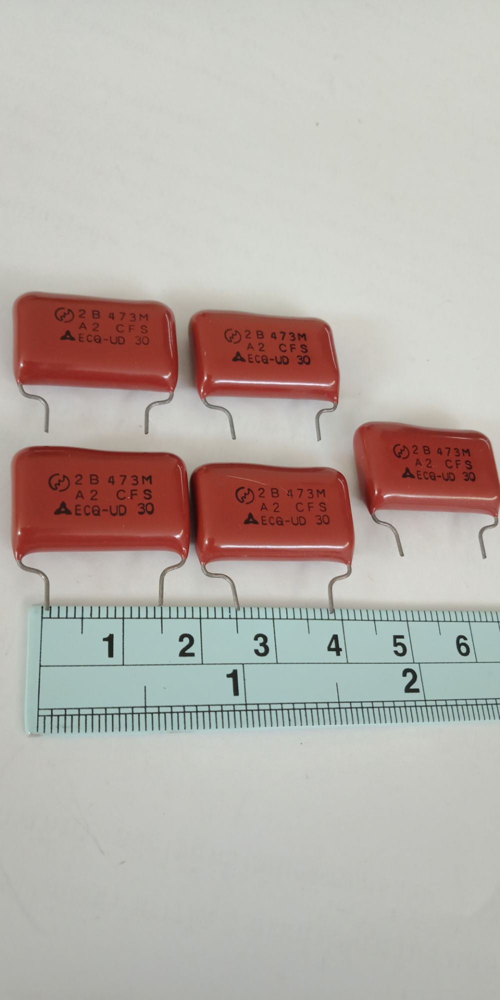 0.047UF 250V 2B 473M 47nFไมล่าคาปาซิเตอร์ญี่ปุ่นสีน้ำตาล(แพ็ค10ตัว)ขางอ ...