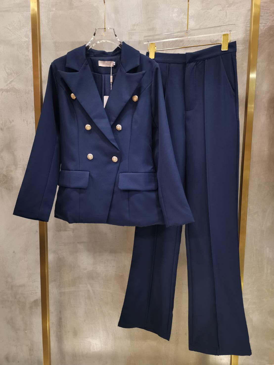 VShop ???????? Set blazer สาวฮอต????เบลเซอร์ตัวเก่ง พร้อมขายาว แบบว่า ...