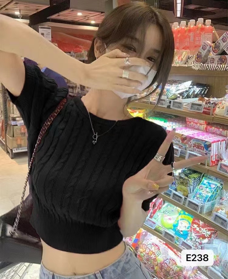 E238เสื้อยืด เสื้อไหมพรมแขนสั้นโชว์หลังเซ็กซี่ สินค้าผ้านิ่มสไตร์เกาหลี (สินค้าพร้อมส่ง ...