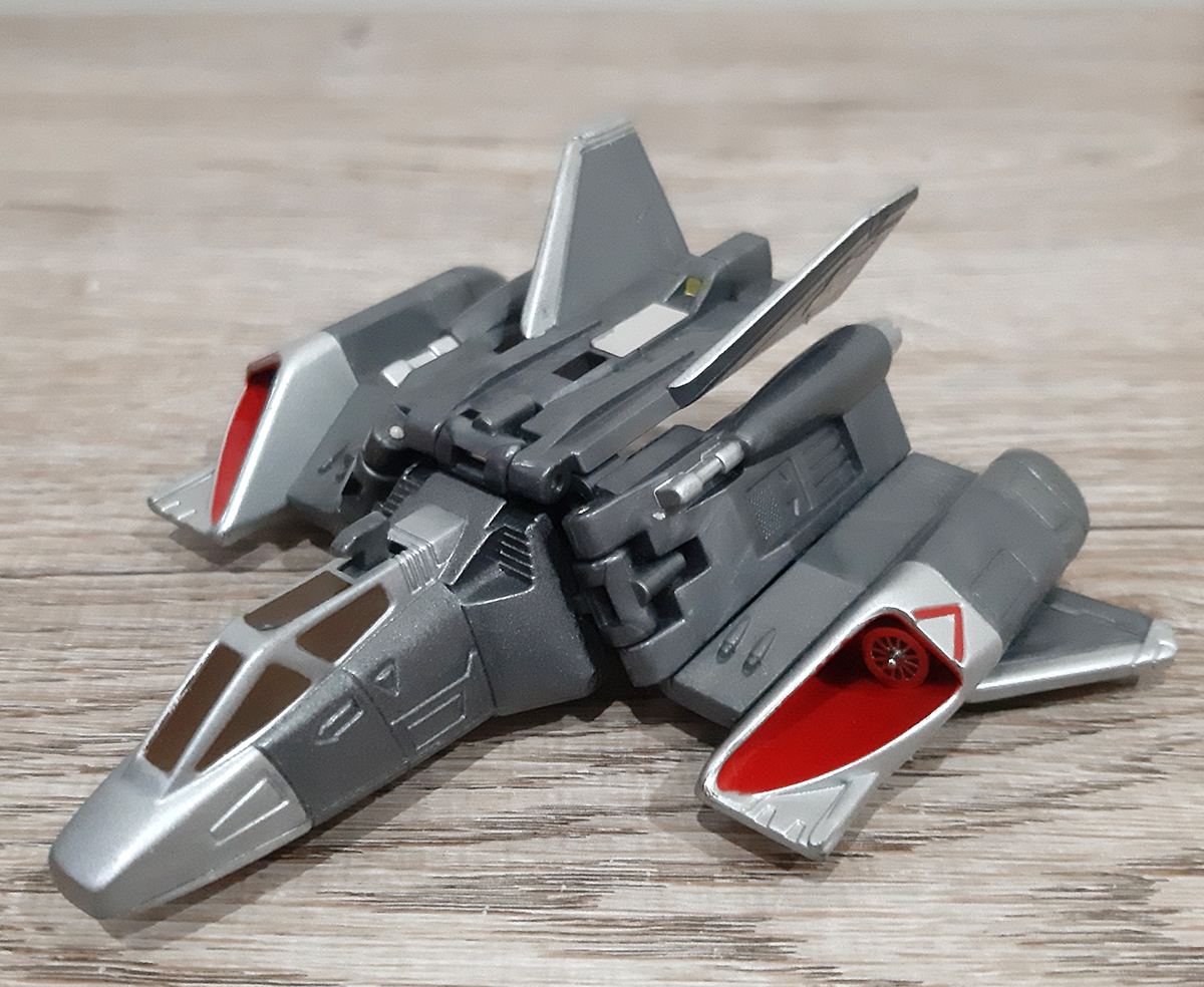 DX Xig Fighter EX ยานเหล็ก หลักประจำ ของ พระเอก จาก Ultraman Gaia ของ ...