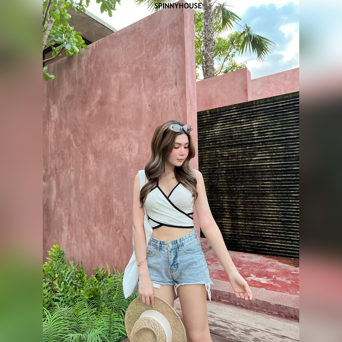 🌈SpinnyHouse🌈 เสื้อไปทะเล BIKINI ชุดว่ายน้ำ บิกินี่ ผ้าแบบเย็บประกบ เสื้อเกาหลี สายไขว้ได้หลาย ...