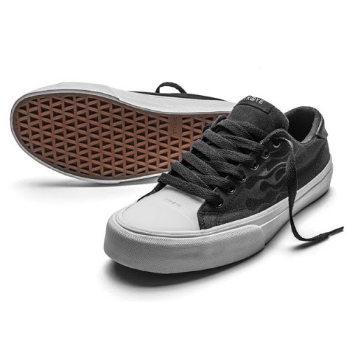 รองเท้าสเก็ตบอร์ด Straye พร้อมส่ง - GREEN CAT - ThaiPick