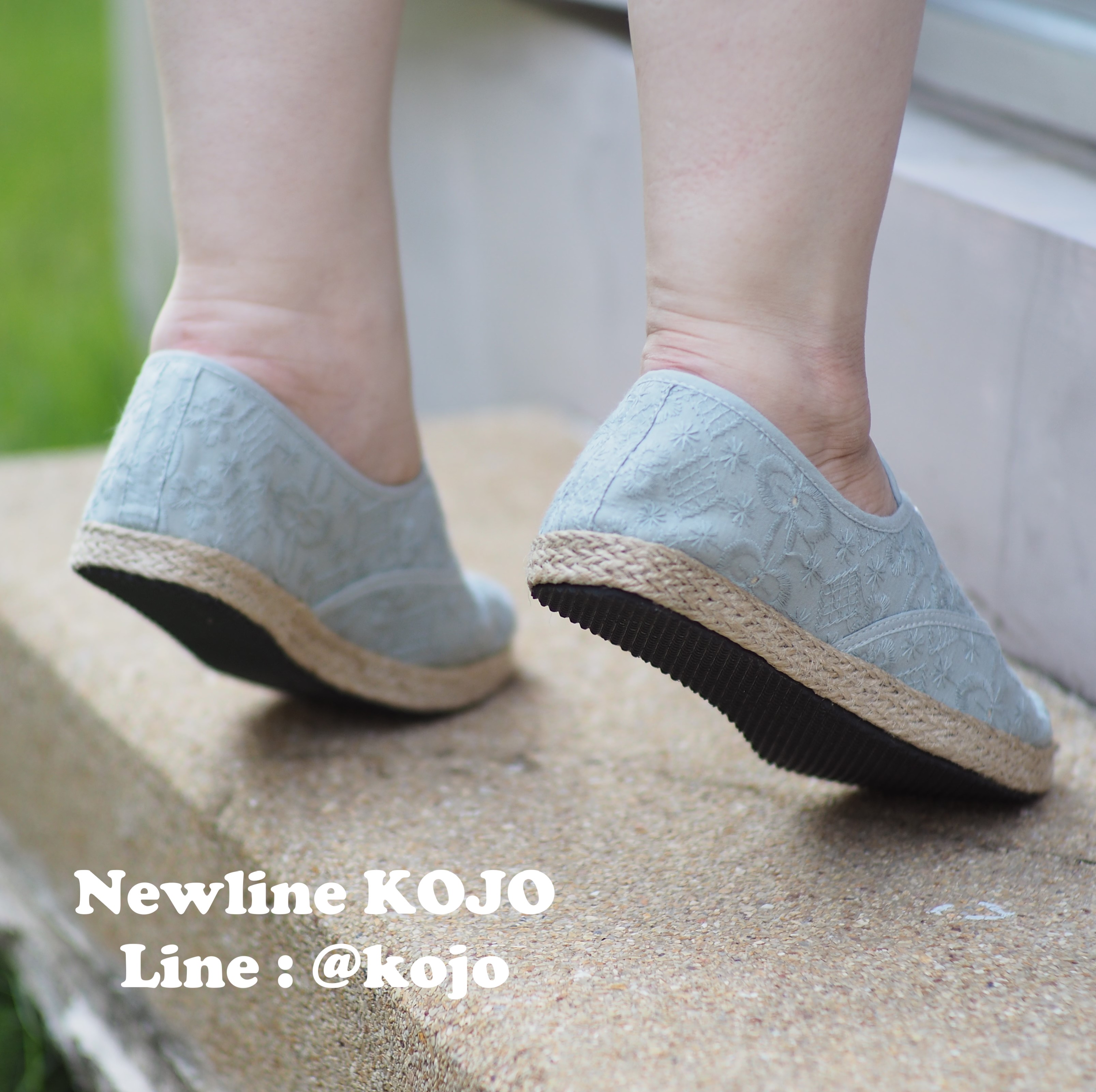 รองเท้าผ้าใบแฟชั่น ผ้าปักลูกไม้ สีเขียวอมเทา - Newline Kojo shoes ...