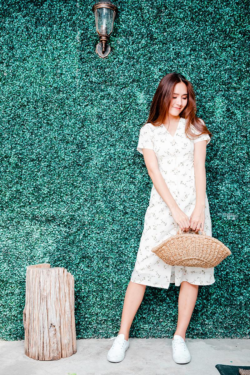 Malila Fabric ♡ Gibi Hana Dress , เดรสแขนสั้น ลายดอกไม้ สีครีม - Malila ...